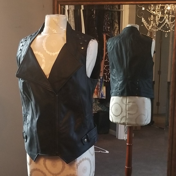 2B Bebe | Jackets & Coats | Nwt 2b Bebe Faux Leather Vest Large | Poshmark